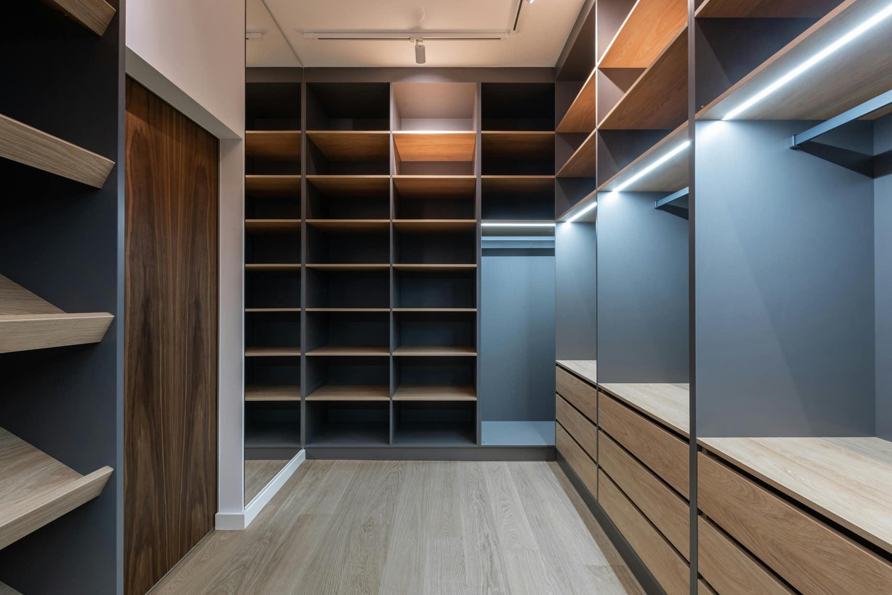 Bespoke Wardrobes Solutions Tailored Fitted Wardrobes